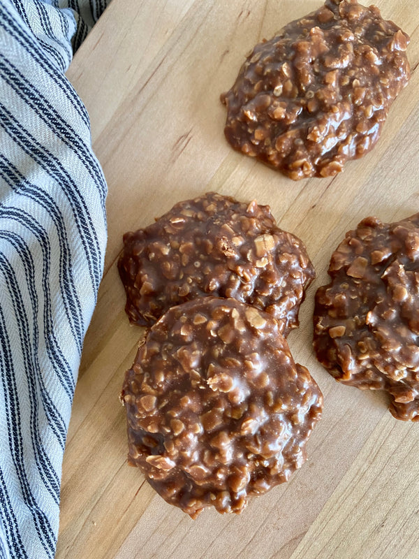 No Bake Chocolate Oatmeal Cookies - Crocus & Ivy Interiors